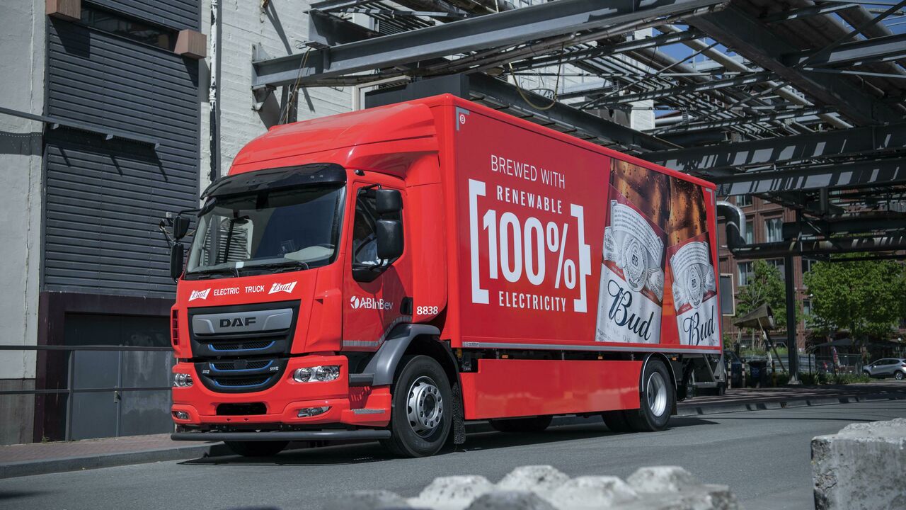 Verteiler-Verkehr: DAF startet Auslieferung des LF Electric | TRAKTUELL